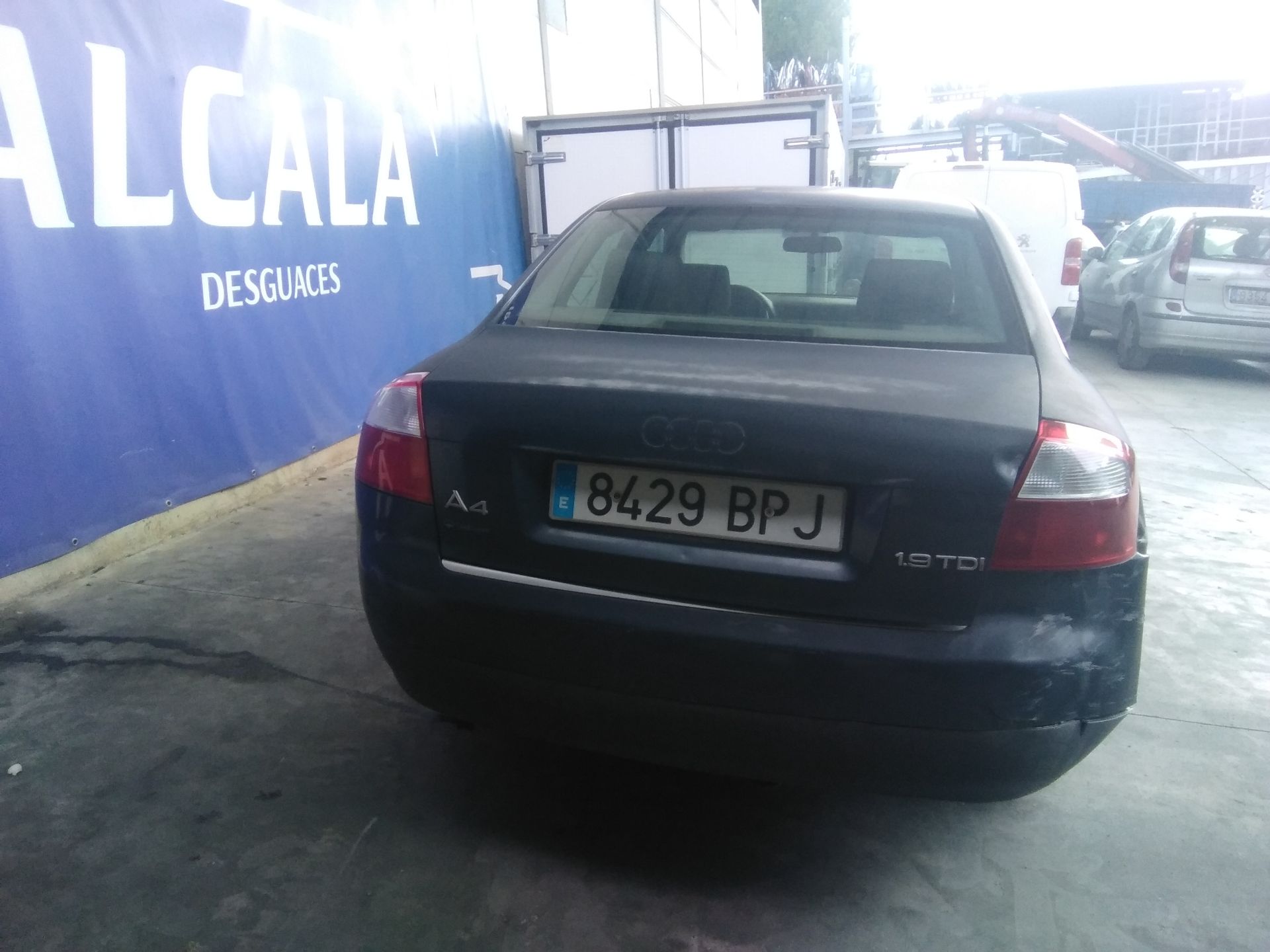 AUDI A4 Berlina (8E) 1.9 TDI - Desguaces Alcalá