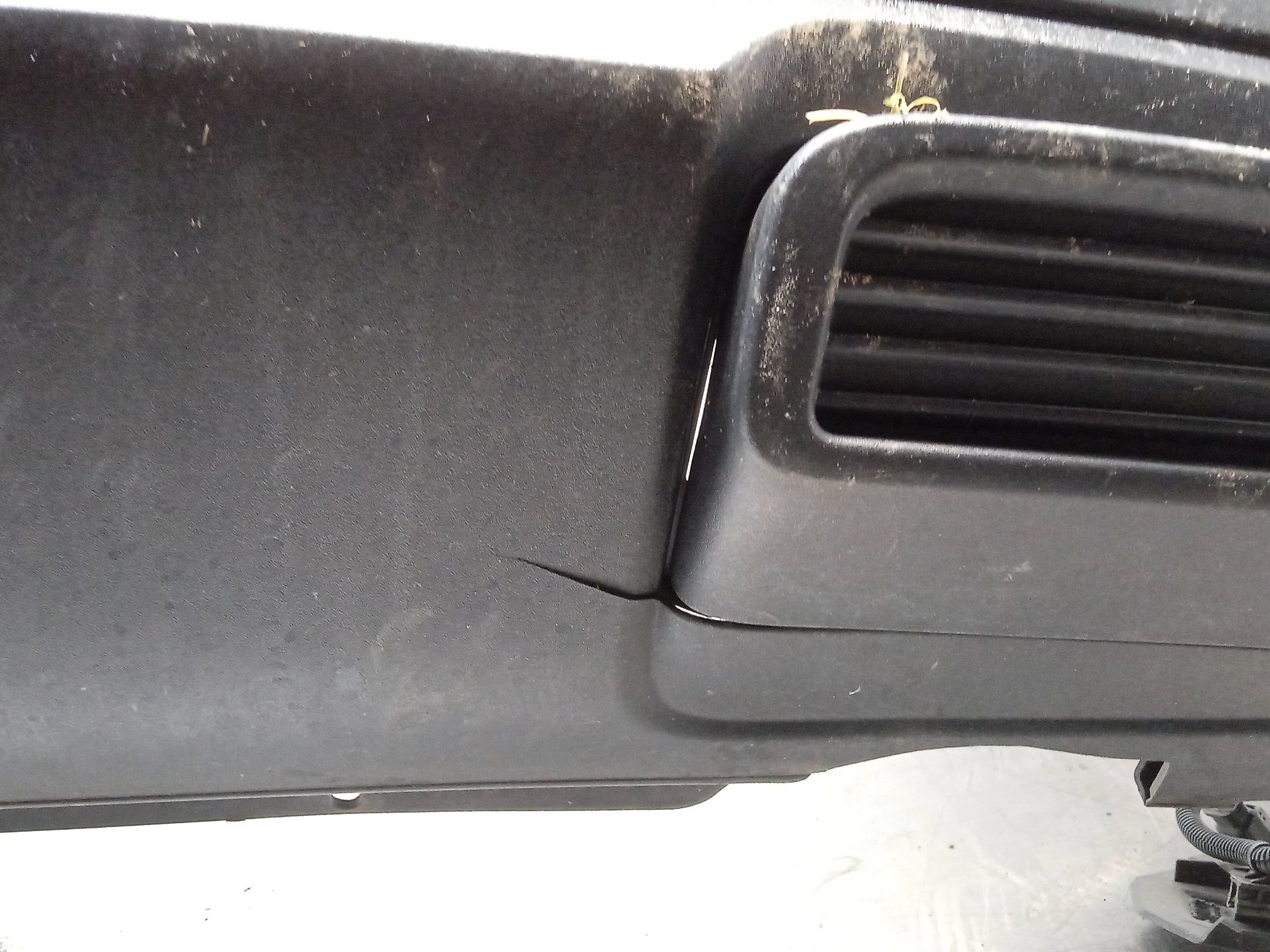 Paragolpes Trasero Peugeot 3008 Yh01 2016 6074lmn 1636403680 1096803